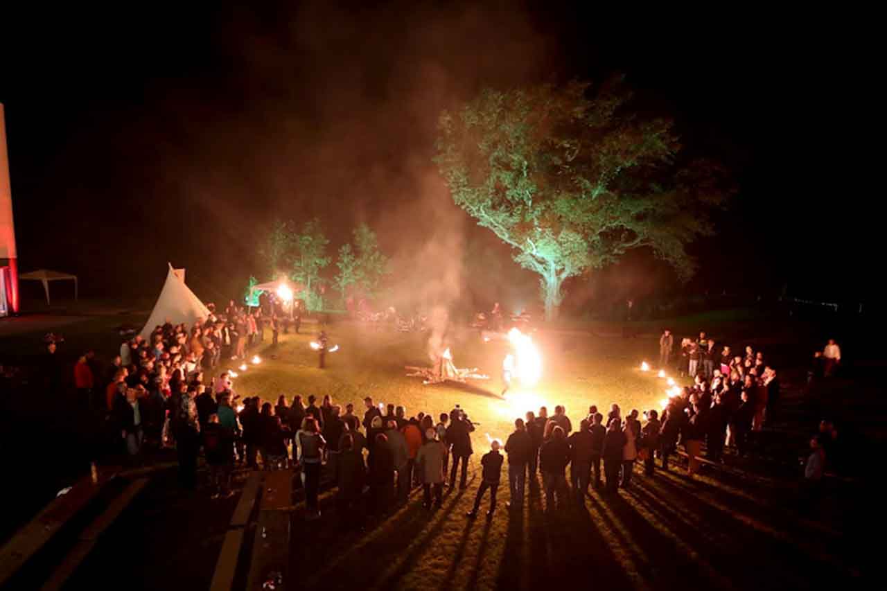 Outdoorshow. Open-Air mit offenem Feuer 🔥 | FIREDANCER